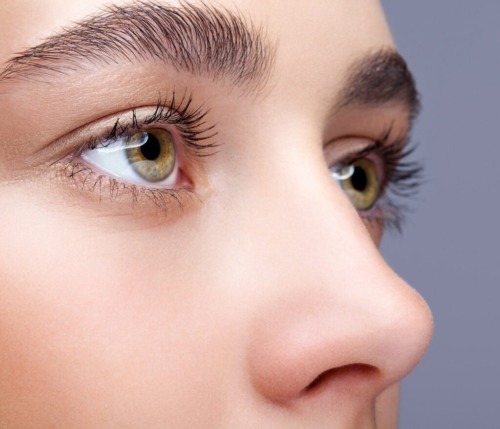 Corriger la forme du nez : rhinoplastie | Face Clinic Genève